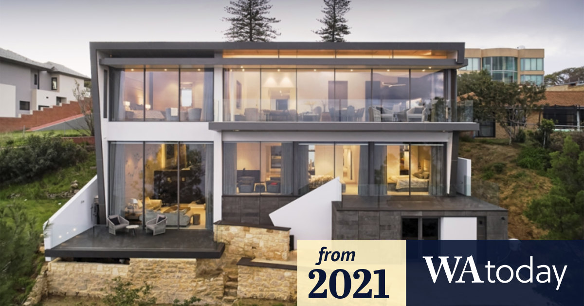 The Peak of WA home design means living in a mansion with huge sky ...