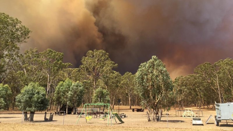 Inverell fire: Emergency warnings in northern NSW