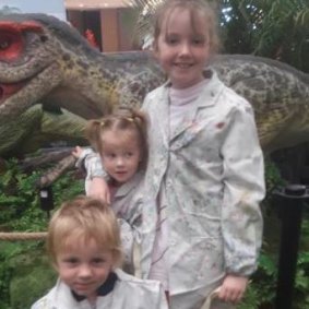 'Serious concerns' for missing mother, three children north of Brisbane