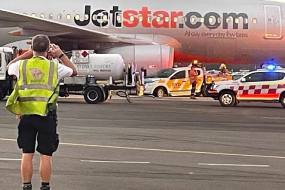 Sydney Airport: Ute crashes into Jetstar aircraft on tarmac
