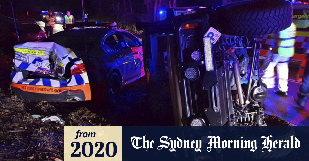 NSW police officers injured after Blue Mountains crash