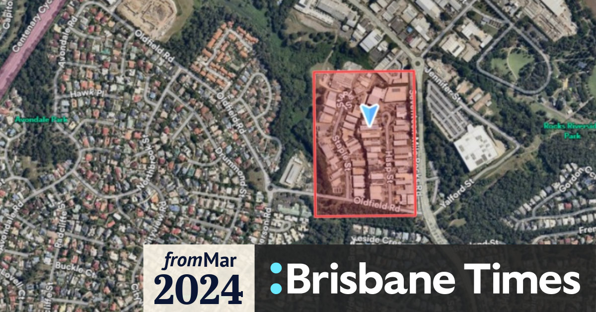Exclusion zone around large fire in Brisbane lifted