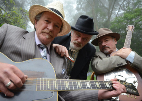 Musician Broderick Smith has died