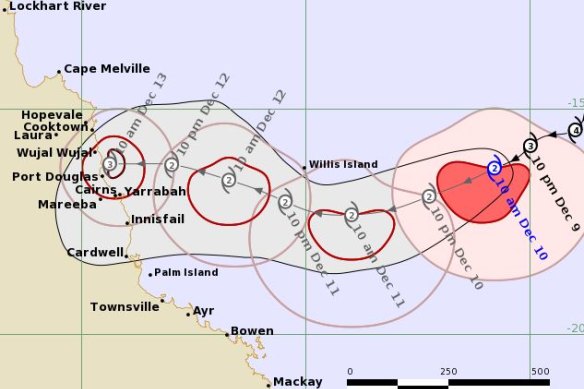 Queensland braces as Cyclone Jasper heads west