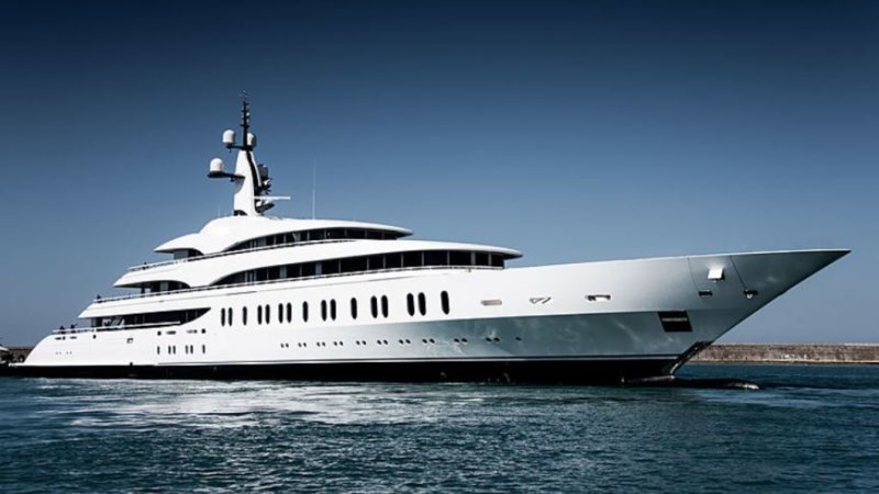 Packer hoping for smooth sailing with long awaited $200m gigayacht