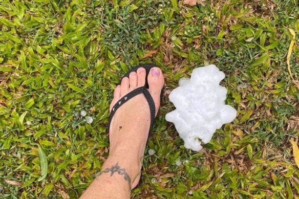 Queensland breaks Australian record with 16-centimetre hail