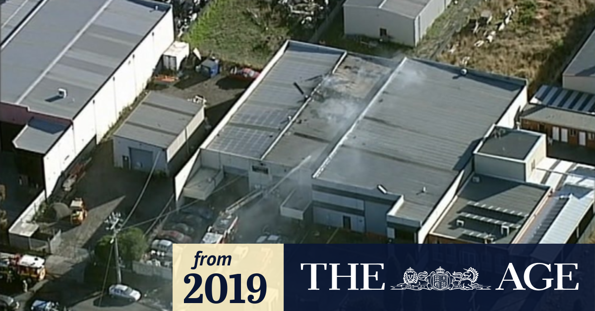 'Explosion' as factory fire sends smoke over Melbourne's north