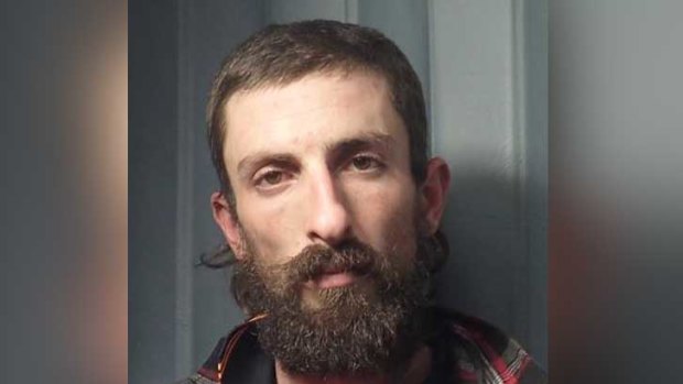 Police hunt 'unpredictable and possibly dangerous' man in Perth's east