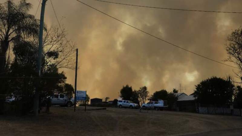 Queensland bushfires continue to burn