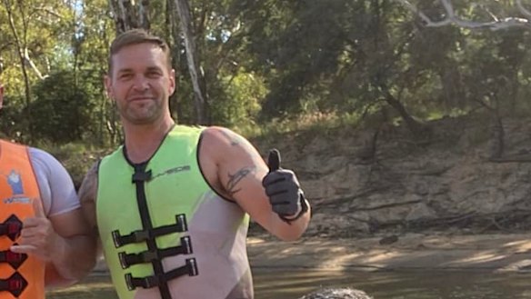 Man killed near Moama in Murray River water-ski competition