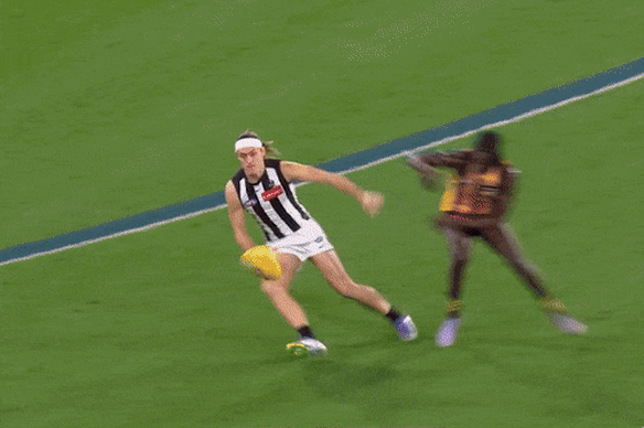 What’s gone wrong with Darcy Moore? This clanger sums up his struggles