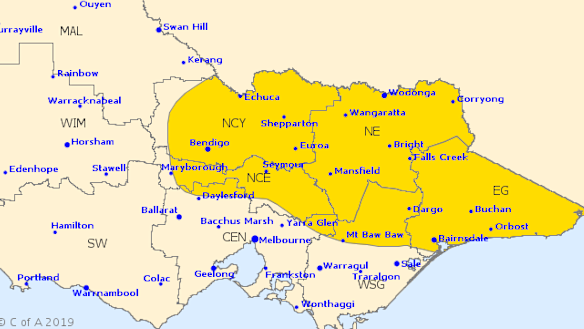 Victorian bushfires live: Dargo fire burns out of control but emergency ...