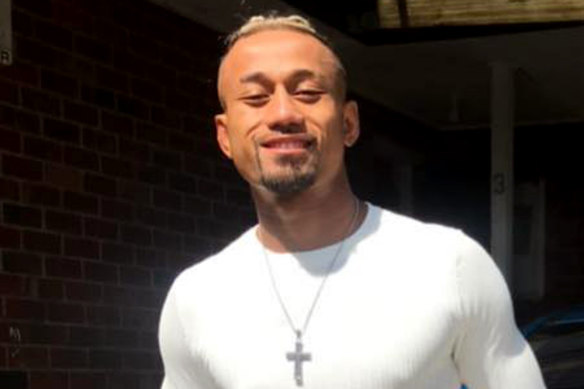 Boxer allegedly bashed straight after Melbourne fight