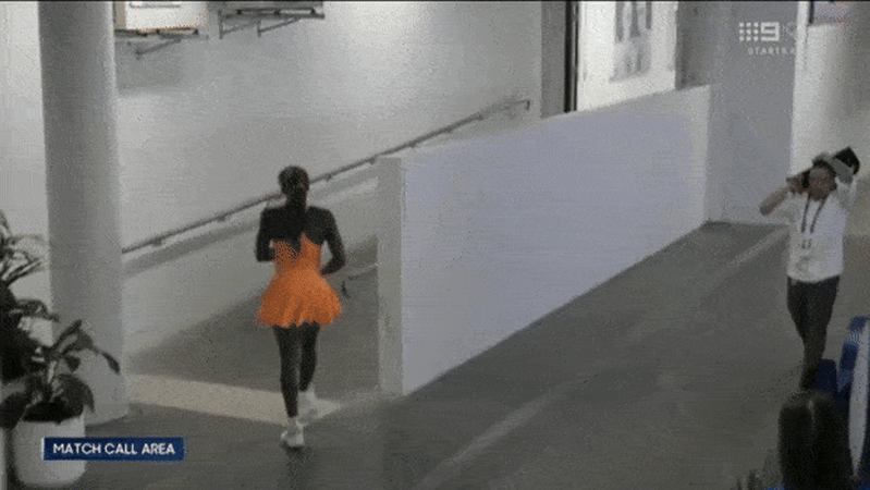 Australian Open 2026: Coco Gauff obliterates racquet after stunning ...