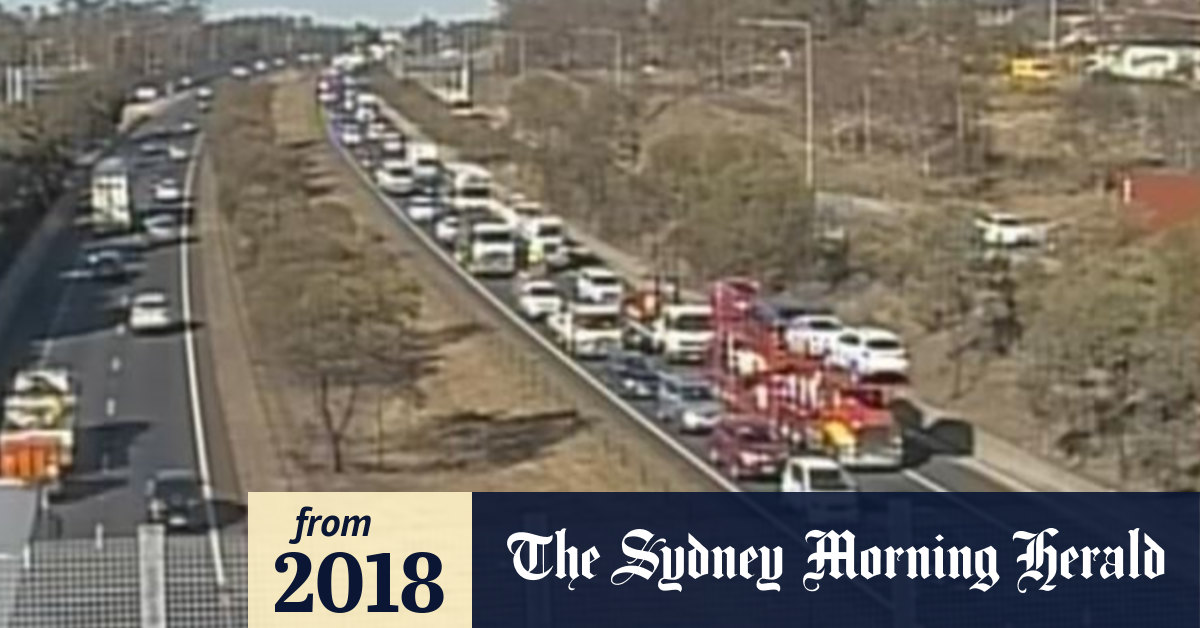M7 collision brings Sydney traffic to standstill