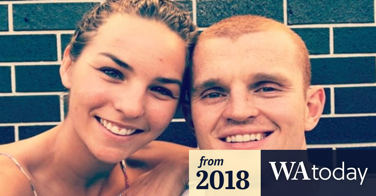 Alex Mckinnon and wife Teigan announce pregnancy news on Instagram