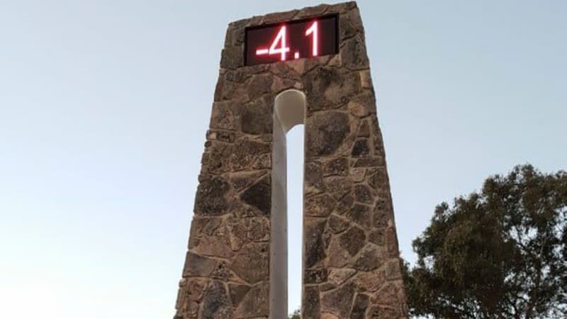 Stanthorpe unveils Big Thermometer, ending 20-year wait