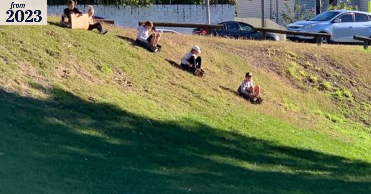 The Mott Park hill: A slide down memory lane in a box