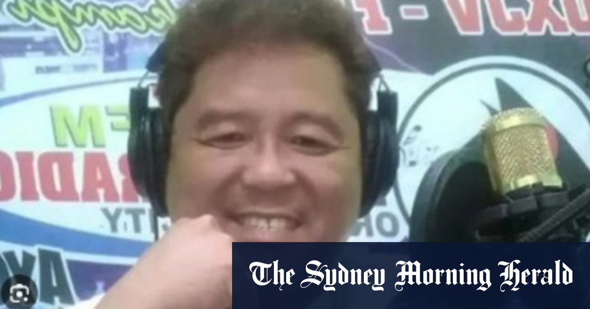 Juan Jumalon: Filipino radio anchor killed while on livestream