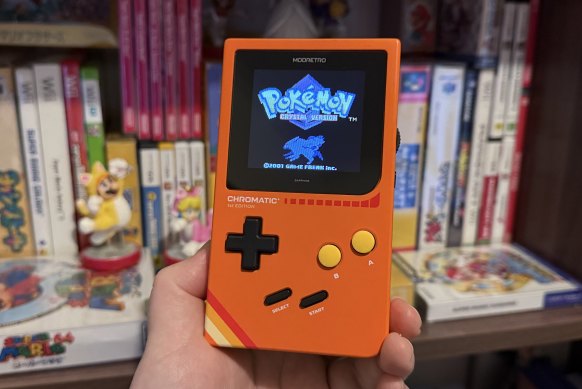 Modretro Chromatic review: The modern Game Boy Colour replacement is ...