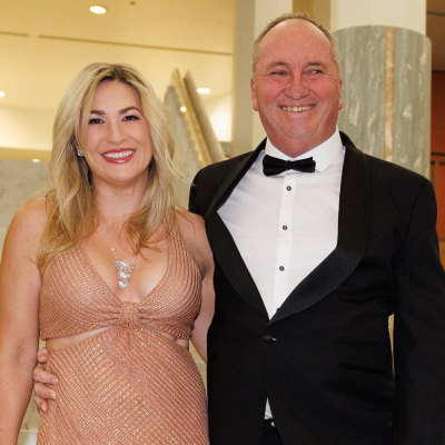 Barnaby Joyce jumps auctioneer’s gun, sells Tamworth family home for $1.1m