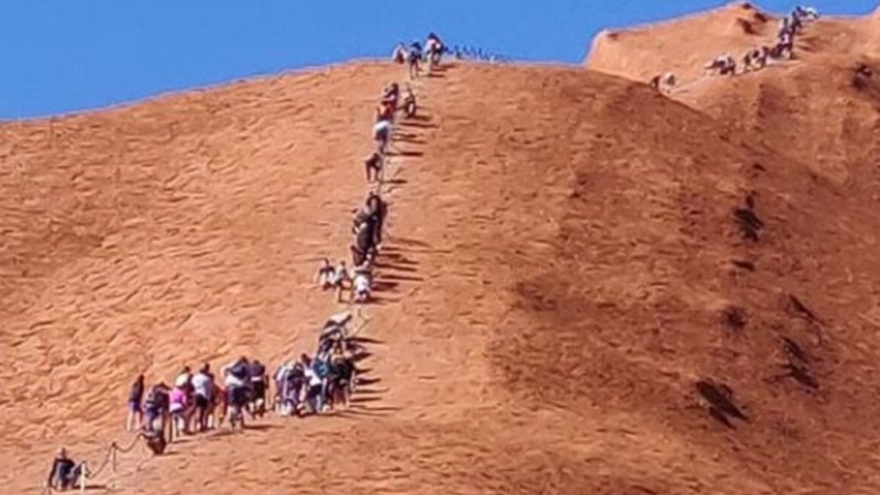 Tourists flocking to climb Uluru before ban kicks in 'could cause long ...