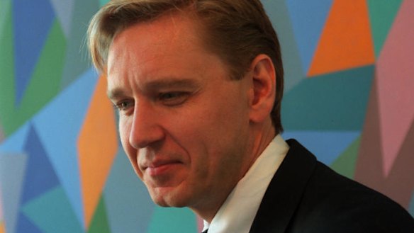 Gallery chiefs in a global shuffle
