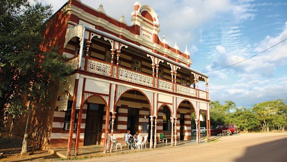 Ravenswood, Queensland: Travel guide and things to do