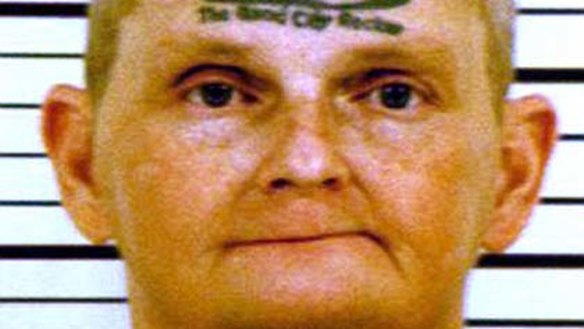 Tatts stupid: 'human billboard' becomes a net sensation
