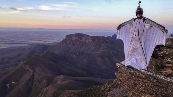 Extreme sports star Alex Duncan killed while wingsuit flying in Swiss Alps