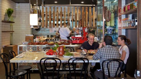 Cronulla dining on a roll