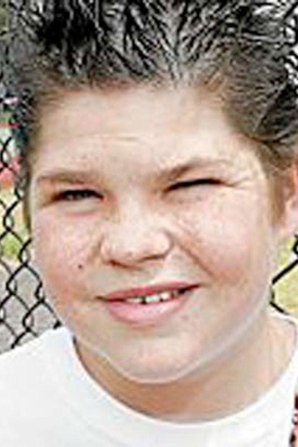 Teenager loses battle with heart disease