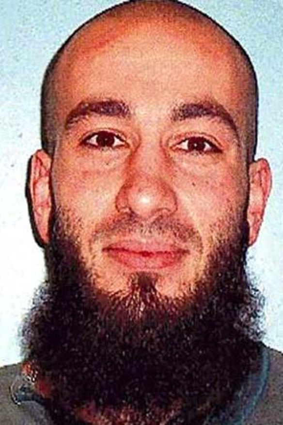 Jail is no bar to threats, drug deals