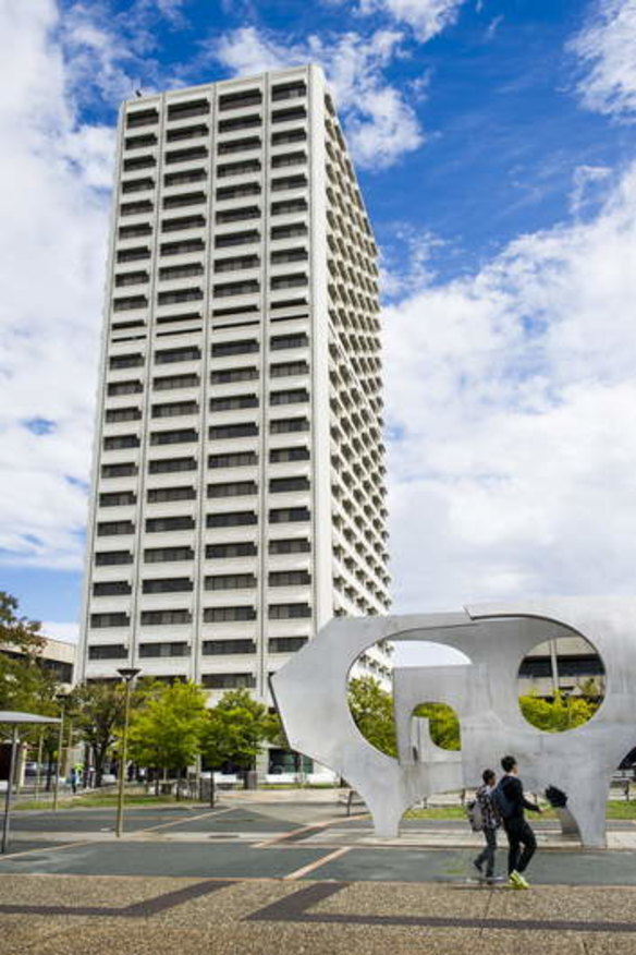 Welcome to Woden: tallest tower to empty as public service job cuts hit ...
