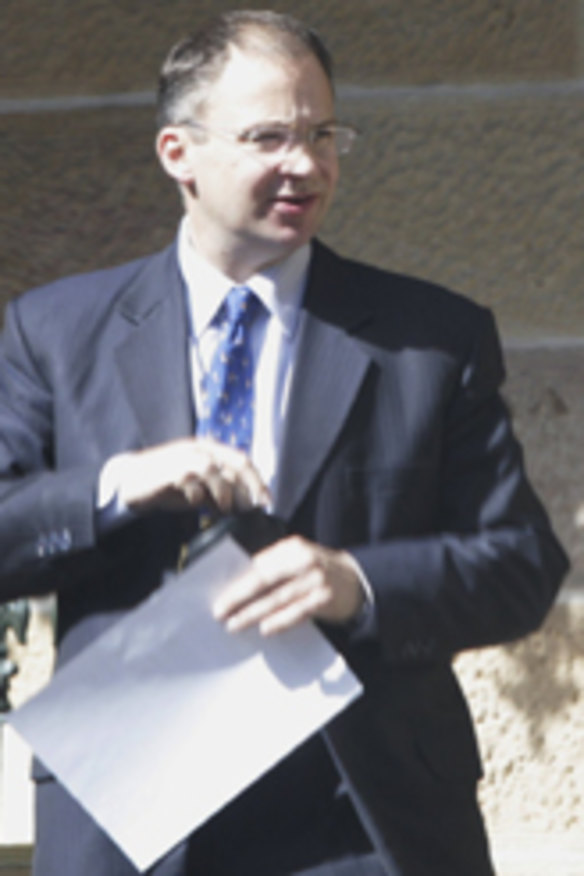 Labor insider deleted key details from metro report