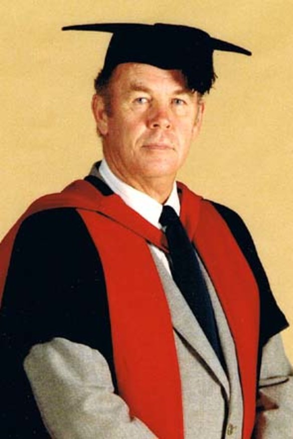 Dignified man of molecules