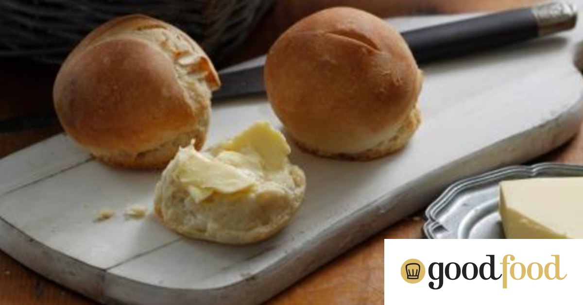Brain food: What is the correct way to eat dinner rolls?