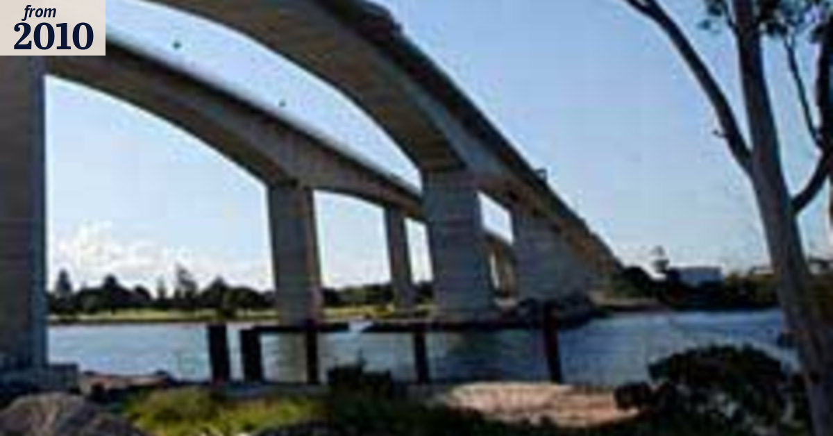New Gateway Bridge opens with toe-to-heel congestion