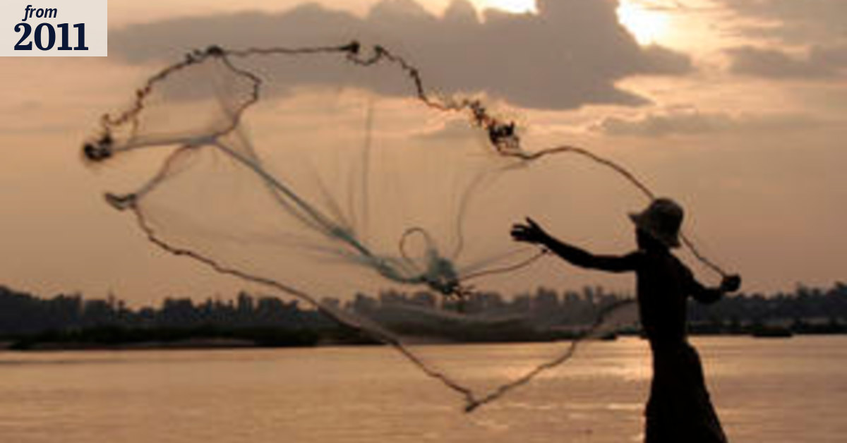 China angry as Burma halts dam
