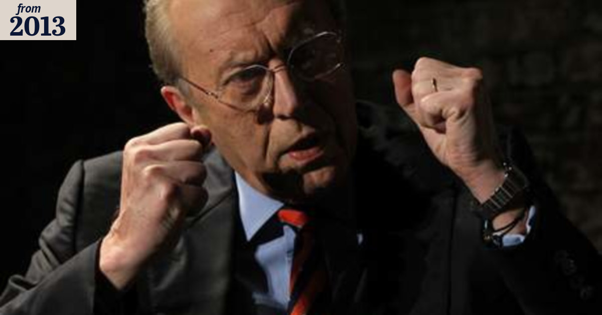 David Frost, veteran British interviewer, dies at 74