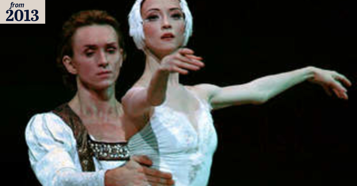 Star ballerina flees Bolshoi, denying acid attack link