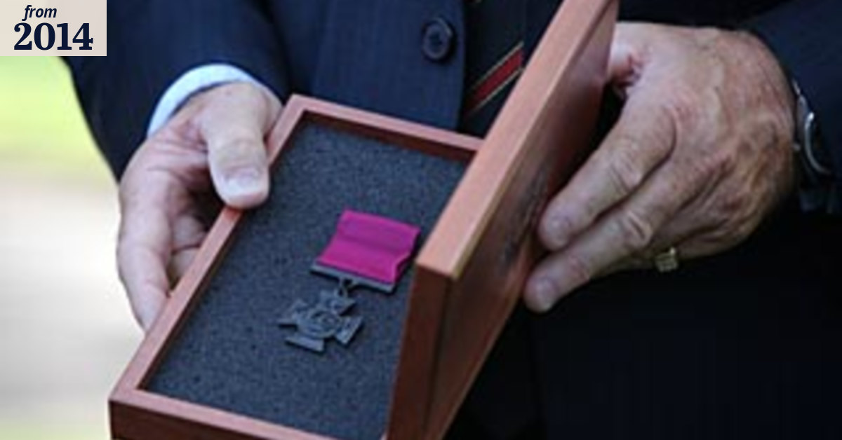 Governor-General Quentin Bryce presents Victoria Cross to family of ...