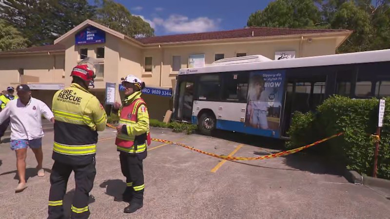 How Did a Sydney Bus Driver Survive a Major Crash with a Car? | WelshWave