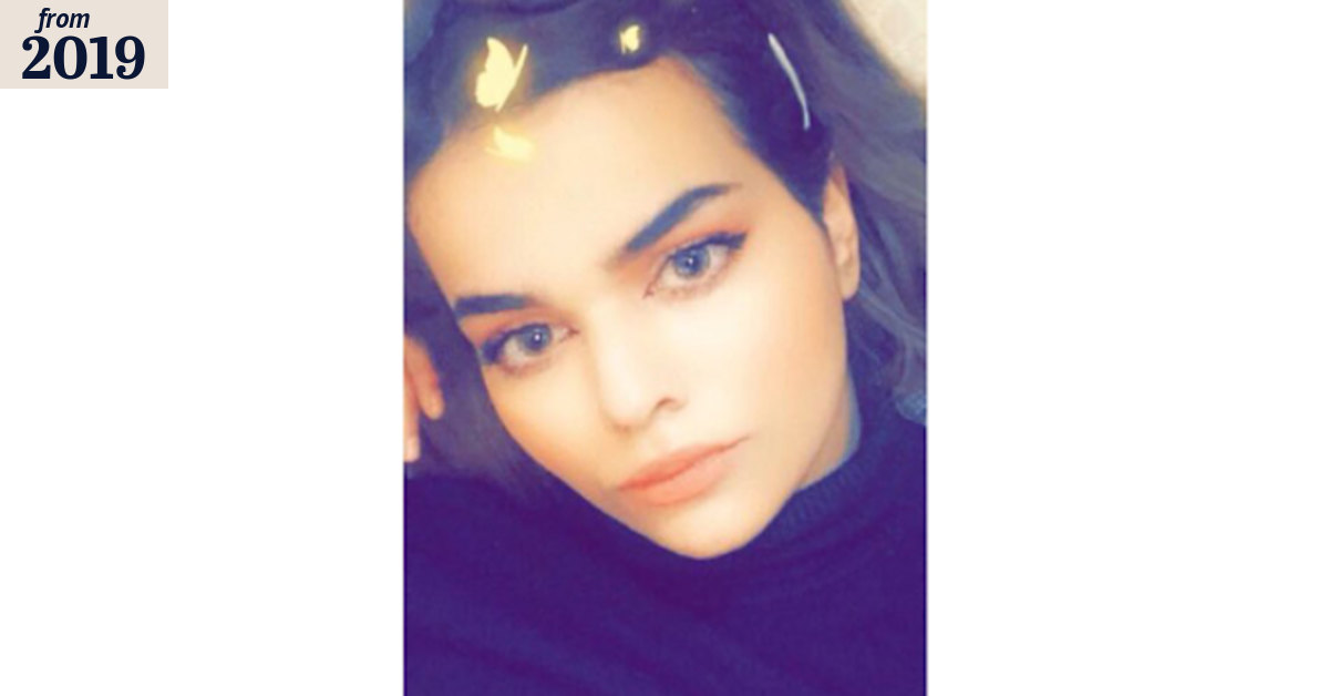 Saudi woman seeking asylum 'detained in Bangkok airport'