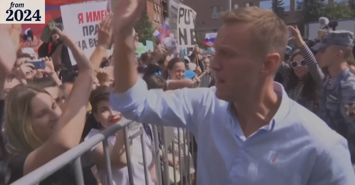 Tributes flow for Russian opposition Alexei Navalny