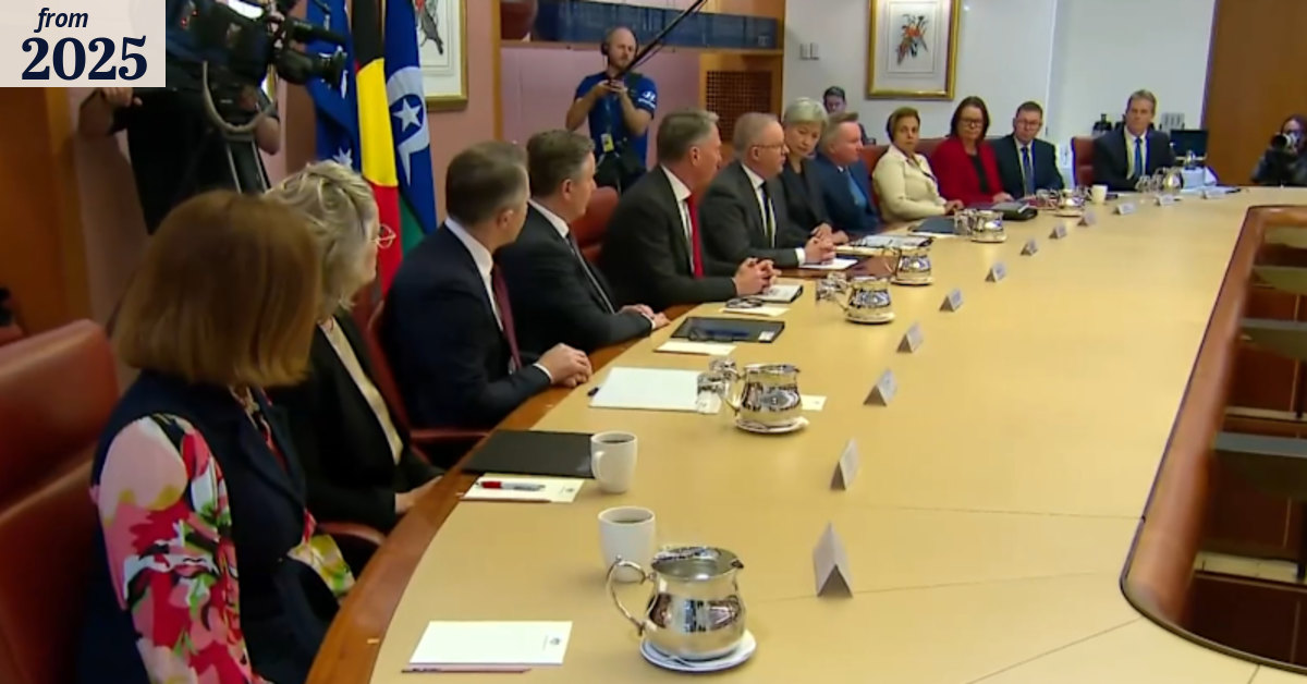 Cabinet sits for first time after election