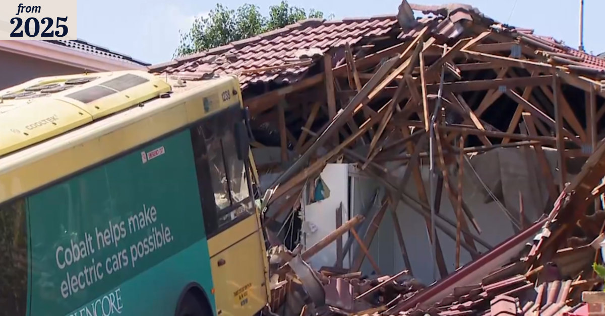 Terrifying footage of bus crashing into home