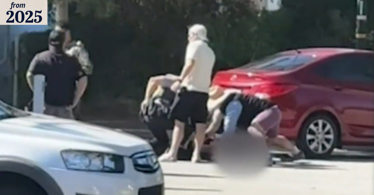 Wild police chase comes to crashing halt in Perth