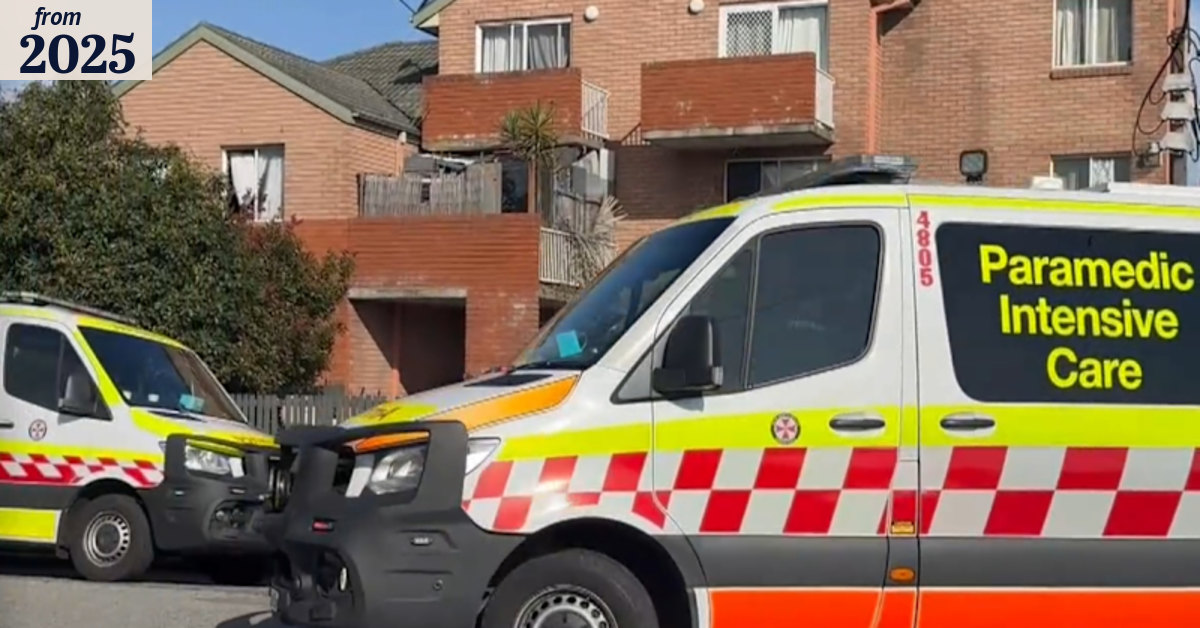 Man shot by police after allegedly wielding a meat cleaver at NSW unit ...