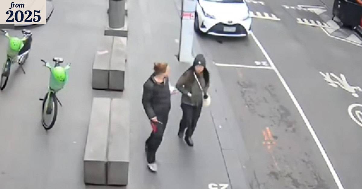Melbourne CBD stabbing video: Shocking moment a woman appears to ...